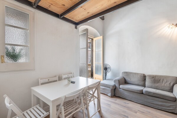 Apartamento 'Portblanc' Con Balcón, Wi-fi Y Aire Acondicionado - Mataró