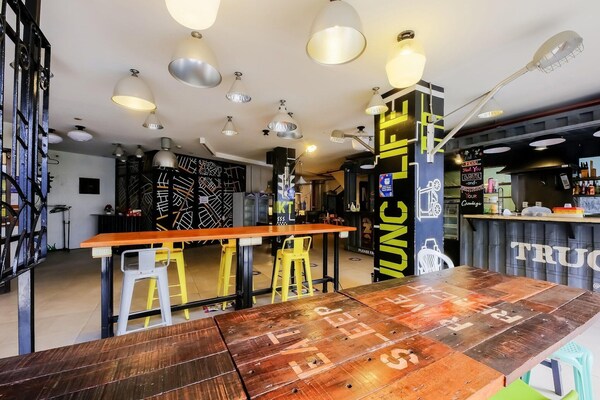 Cozy Dbl Hideaway At Trendy Junction Hostel,manila - Manila