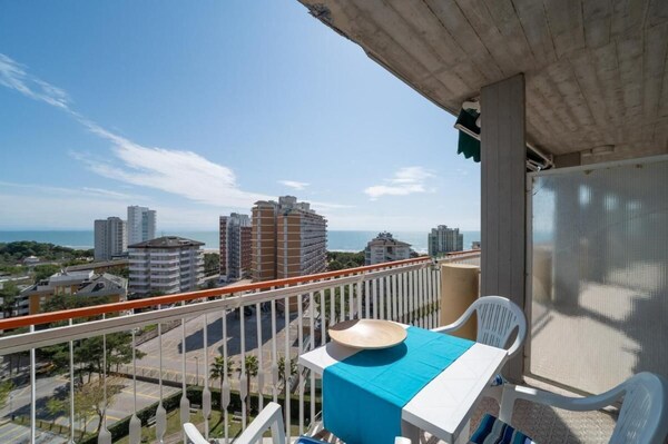 Elegante Apartamento Vacacional En Un Paraíso Junto A La Piscina - Lignano Sabbiadoro