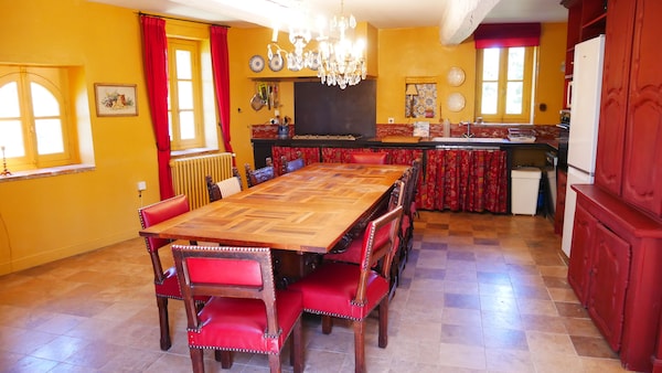 Artisanal, Boho-chic Farmhouse With Spectacular Views Of The Pyrenees And Pool - Limoux