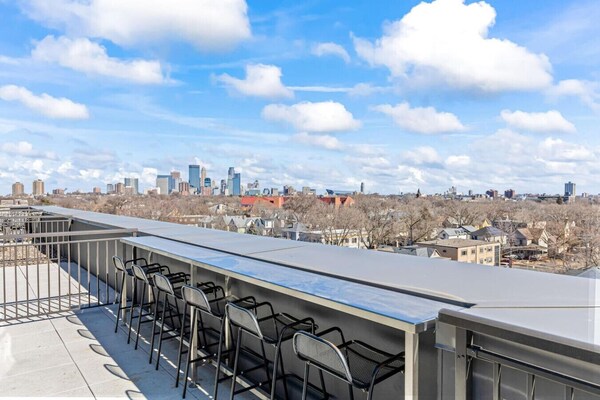 1bed Eat Street Apt W/ Lounge + Gym +Whittier Park - Minneapolis