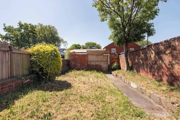 Lovely Room In Doncaster Shared House With Kitchen - Doncaster