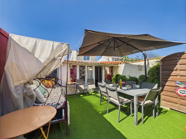 House For 4 With Terrace Near The Center - Les Sables-d'Olonne