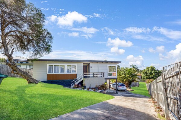 Serenity: Relaxation, Sun & Style - Just Minutes From The Water - Lakes Entrance