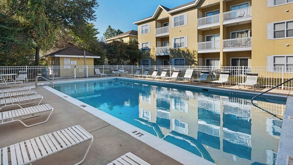 Seagrove 2br Near Lake & Beach + Free Tickets: Bikes, Dolphin Cruise & More! - シーサイド, FL