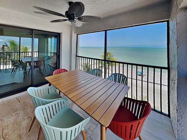 Seaside 510 | Newly Updated, Top-floor Corner Condo W/gulf Views - Fort Myers Beach, FL
