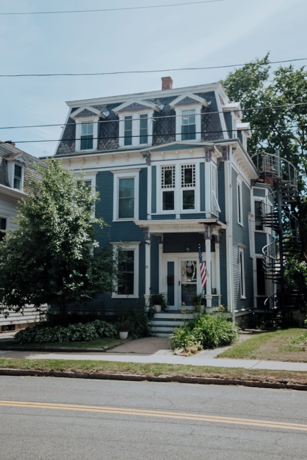 Private 3rd Floor Of Beautiful Historic Home With Balcony - Walk To Mass Moca - North Adams, MA