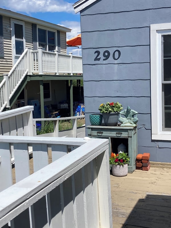 Charming 2-bedroom Oceanfront Cottage With All Amenties In Fabulous Salisbury - Hampton Beach