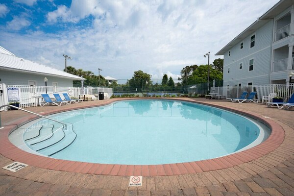 Pool | Walk To Beach | 2 Bed | Tennis | Seagrove - Rosemary Beach, FL