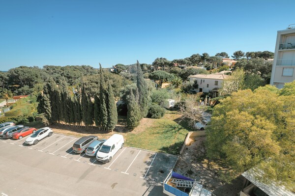 Hyères - Appartement T5 - Vue Mer Et Salins - Refait à Neuf - Presqu'île de Giens