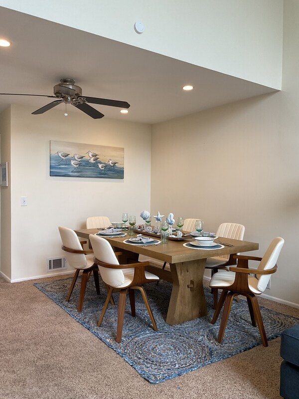 Newly Furnished Sun Drenched Duplex Private Deck Steps To The Beach & Boardwalk! - Seaside Heights Boardwalk, Seaside Heights