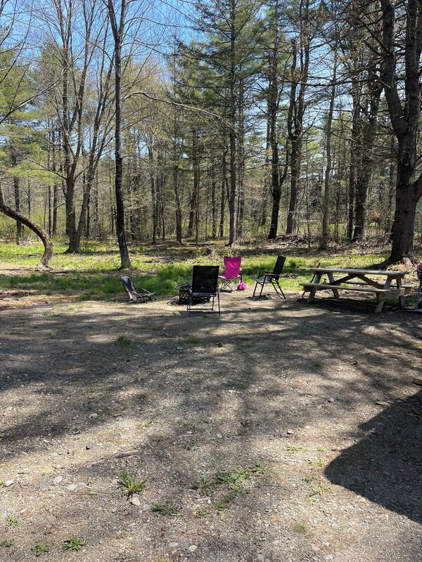 New 2025 Rv, 1 Bedroom Wifi Ac In Serene Winterport With Coast And Bangor Nearby - Maine