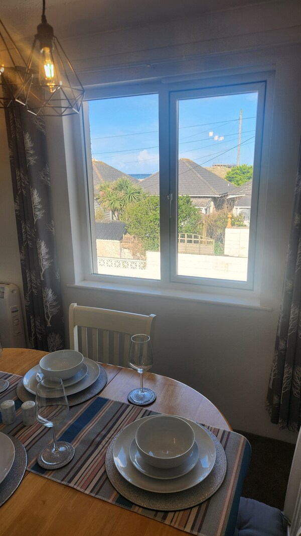 Top Location Perranporth Apartment - Newquay