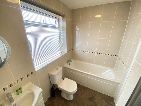 The Fern Two Bedroom Escape - East Croydon