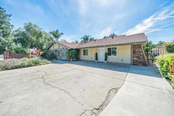 Chic & Fresh 2bsuite In Glendora - La Verne, CA