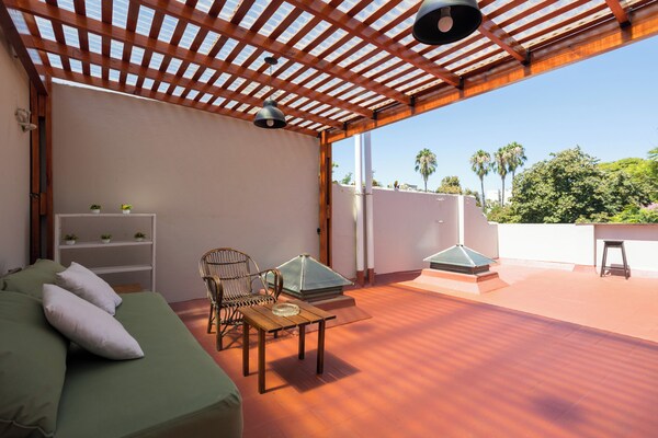 Beautiful House In Palermo Soho With Terrace In Front Of Plaza Armenia - Buenos Aires