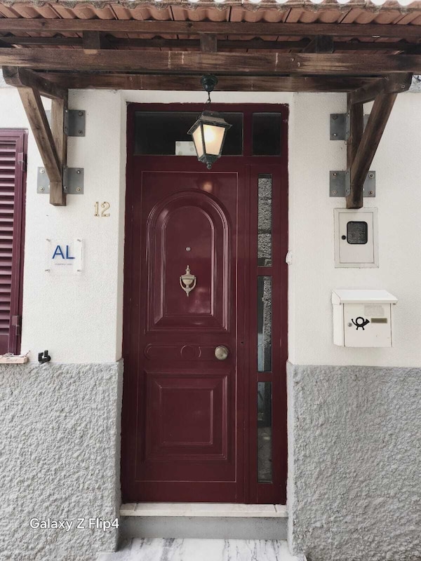 Rustic And Comfortable Accommodation In The Heart Of Loriga. Room For 8 People. - Loriga