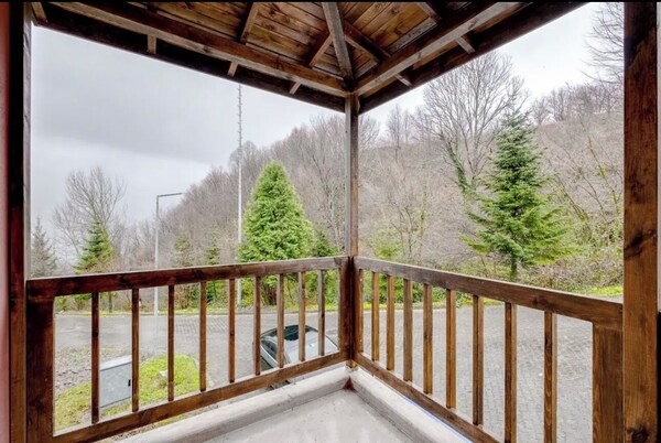 Villa With Nature And Lake View - Kocaeli