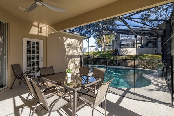 Silver Lining - Luxury For 10! - Haines City, FL
