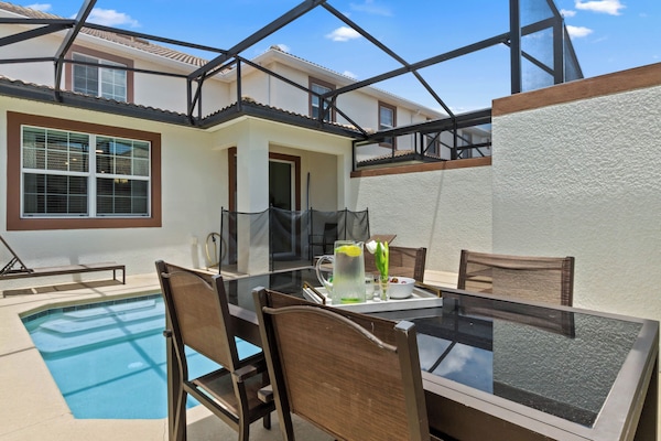 Hollywood Retreat! | Sleeps 14! - ダベンポート, FL