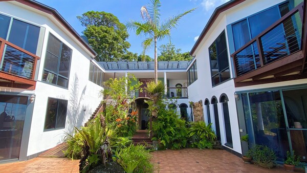 Gorgeous Residence With Spectacular Views, Perfect For Retreat, Large Gatherings - Springbrook