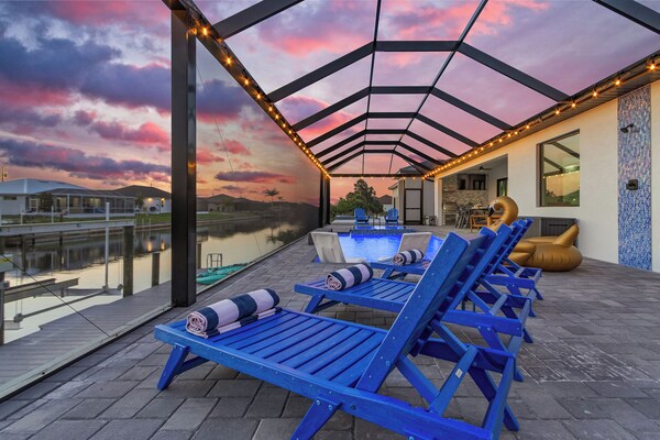 Fun And Adventurous Waterfront Retreat - Seven Island Retreat - Roelens Vacations - Cape Coral, FL