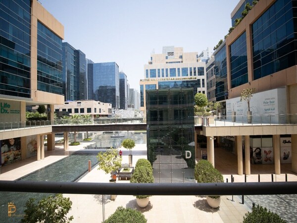 Large Modern 1-bedroom Apartment In Bay Square 9 - Dubaï