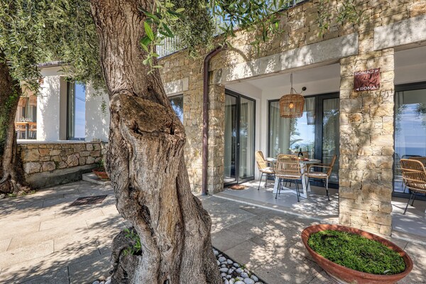 Boutique Pool Apt. Balzi Rossi - Roma 1, Ventimiglia, Italy - Vintimille