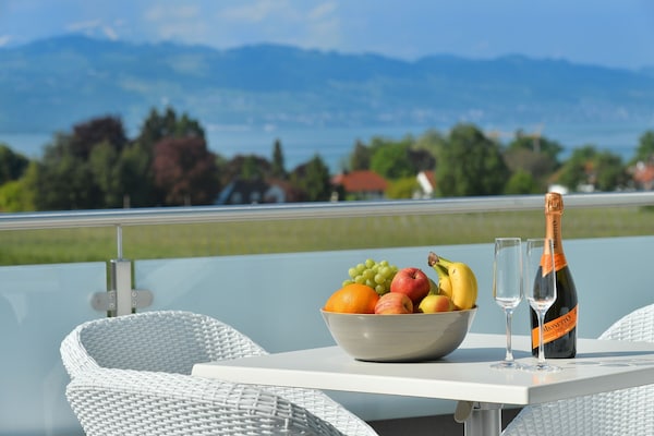 Ferienwohnung 'Dinkelbach Traumblick Objekt 3 B' Mit Seeblick, Panorama Alpenblick Und Balkon - Wasserburg (Bodensee)