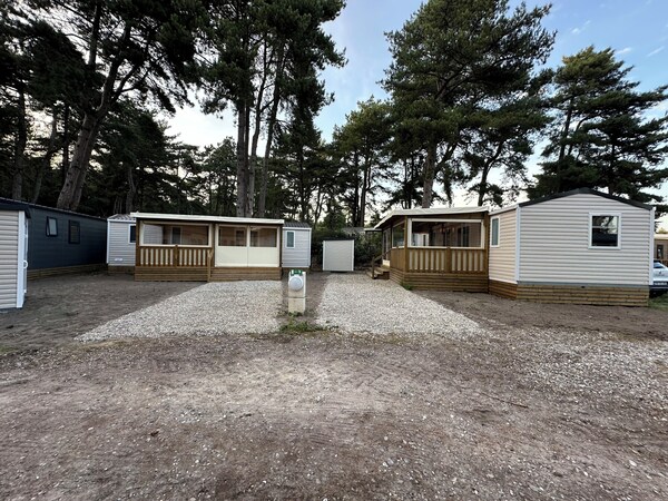 Your Mobile Home With Covered Terrace And Barbecue Is Waiting For You This Summer. - Saint-Quentin-en-Tourmont