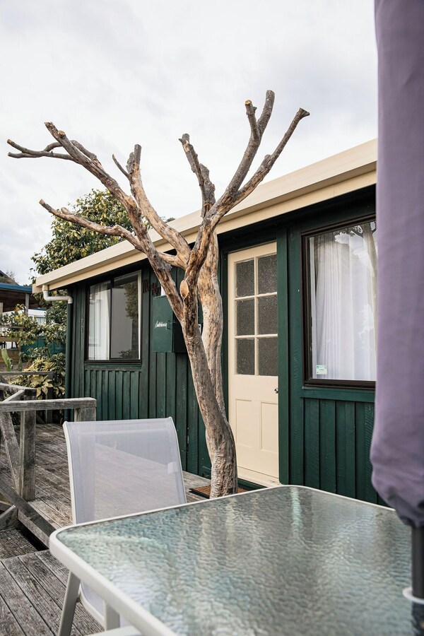 Mr Percival - Ocean Views And Curated Style - Bicheno