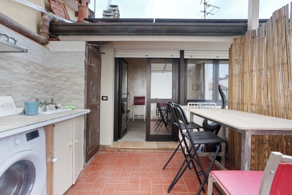Apartment 'La Perla' With Private Terrace, Wi-fi And Air Conditioning - Viareggio