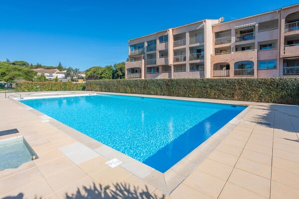 Appartement "Domaine" Avec Piscine Partagée, Balcon Et Wi-fi - Sainte-Maxime