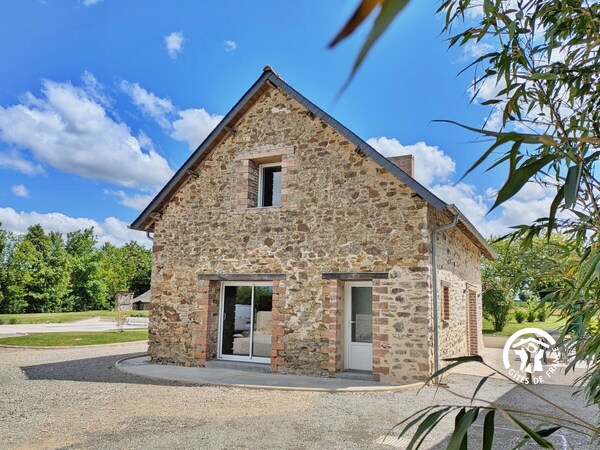 Charmant Gîte Rural Pour 6 Pers., Animaux Admis, Wifi, Parking Privé - Craon