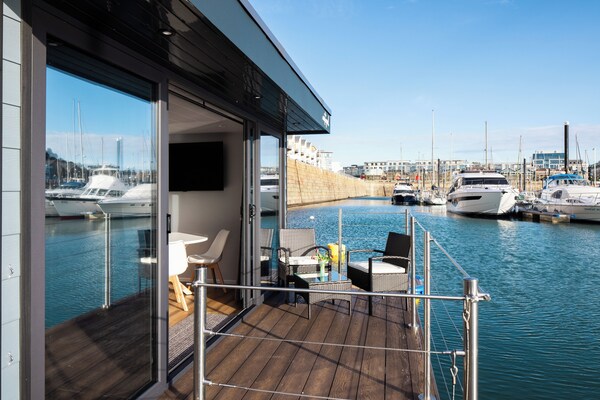 Oyster Floating Pod In St Helier Marina - Jersey