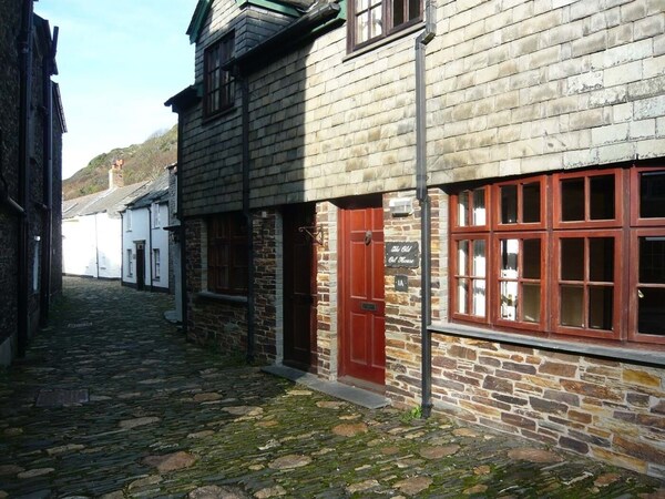 2 Bedroom Cottage: Private Parking, By Harbour, Pubs. Boscastle - North Cornwall - Crackington Haven