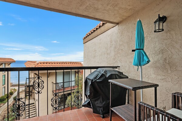 Sandy Wheels - Ocean View Condo - Encinitas, CA