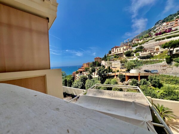 This Condominium Is A 1 Bedroom(s), 1 Bathrooms, Located In Roquebrune-cap-martin, Roquebrune-cap-martin. - Mônaco