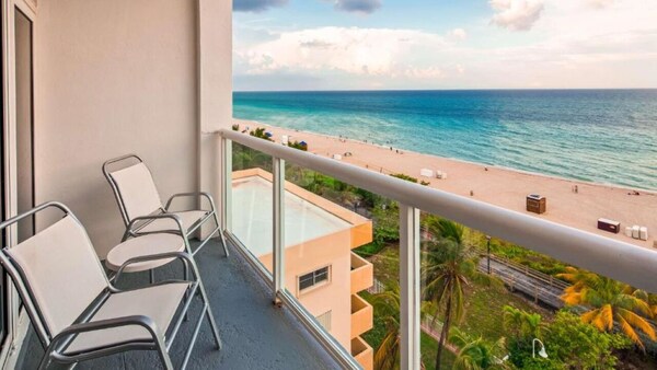 Relaxing Beachfront Escape  Ocean Views, Pool & Steps To The Sand - South Beach, FL