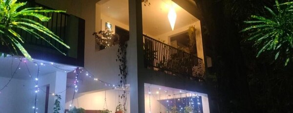 Gerards Home Stay Fortkochi Double Room With Private Bathroom - 高知
