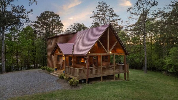 New! Stunning Chalet Within Minutes Of Murphy - Murphy, NC