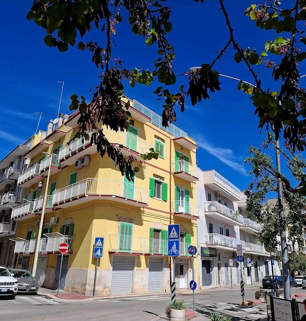 Domus Nicolaus In The Heart Of Apulia A Stone's Throw From The Crystal Clear Sea - Giovinazzo