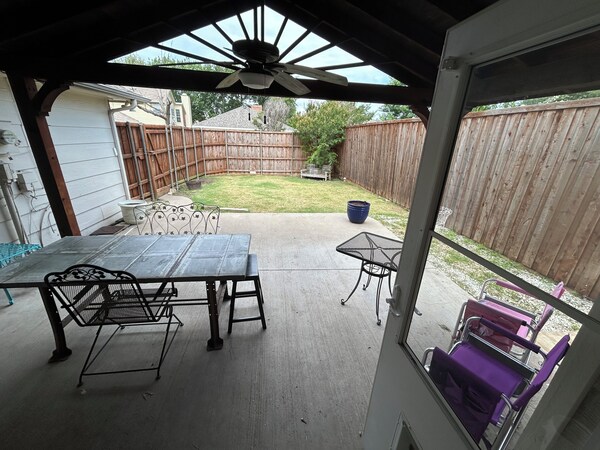 Comfortable And Cozy 3-bedroom House In Vibrant Frisco - Frisco, TX