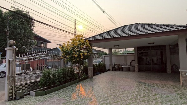 Private 2-storey House Chiang Mai By The Orchard - Chiang Mai