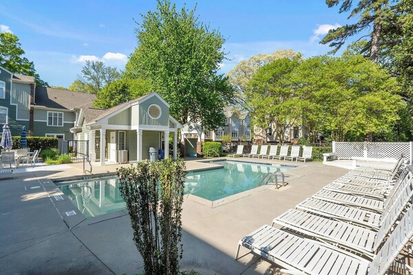Glenwood Gable- Near Downtown Raleigh - White Plains, NY