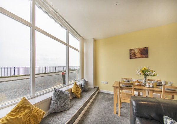 Bay View - Tenby Apartment - Tenby