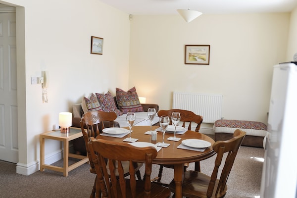 2-bedroom Apartment With Free Parking In Canton, Cardiff - Cardiff Metropolitan University