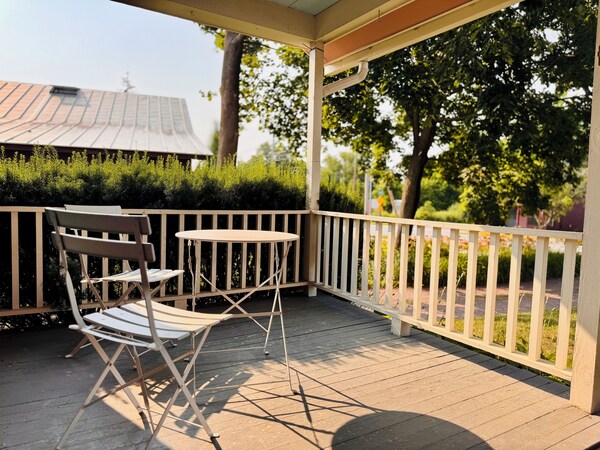 Peaceful 1br Ground Floor With Garden View - Simple, Stylish, Shelburne - Burlington, VT
