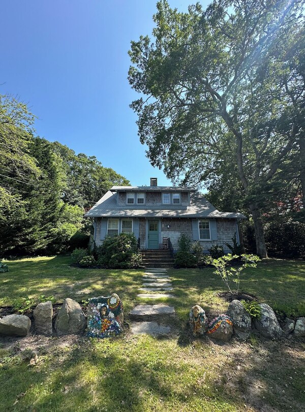 6bedroom, 4bath, Chefs Kitchen, Central Air, Ping Pong, Walking Distance To Town - Falmouth, MA