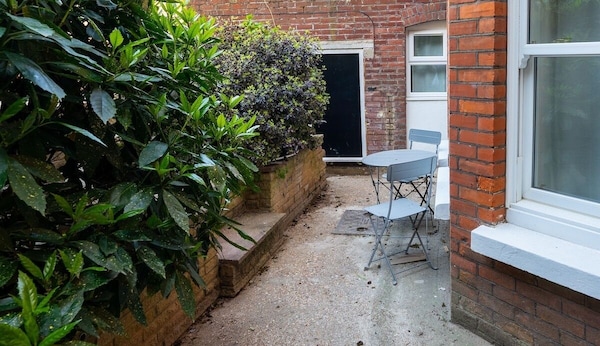 The Beach Way- Specious Apt - Eastbourne